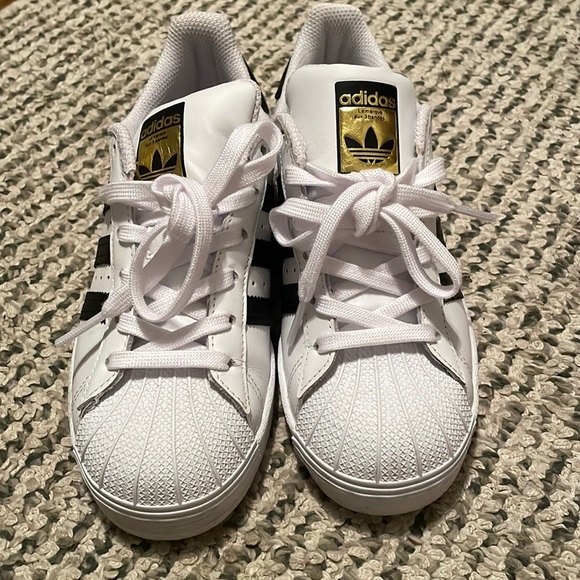 adidas | Shoes | Girls Adidas Superstar Sneakers | Poshmark